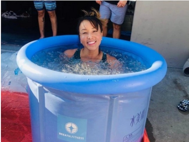 23 DIY Ice Bath Ideas To Make At Home - DIYsCraftsy