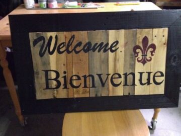25 DIY Welcome Sign Ideas For Your Home - DIYsCraftsy