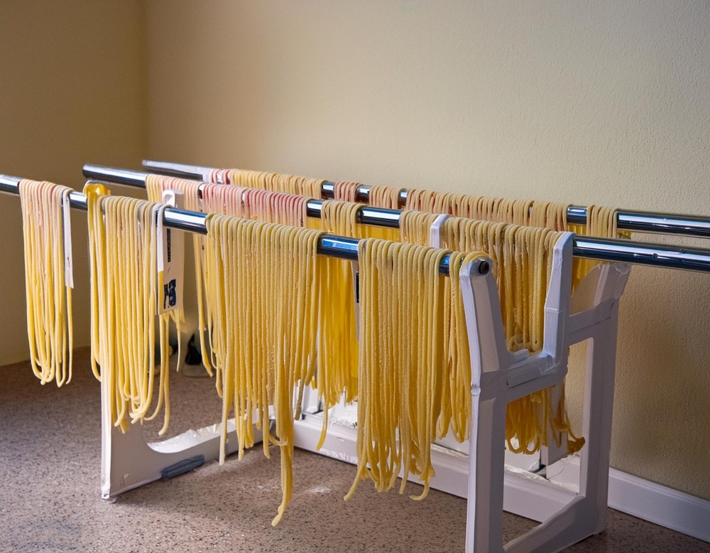 16 DIY Drying Rack Projects - DIYsCraftsy