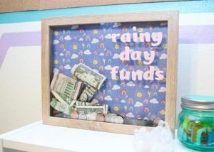 23 DIY Piggy Bank Ideas For Saving Money - DIYsCraftsy