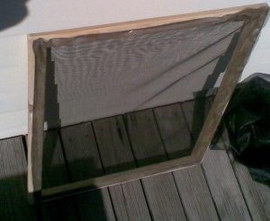 22 DIY Window Screen Ideas For Privacy - DIYsCraftsy