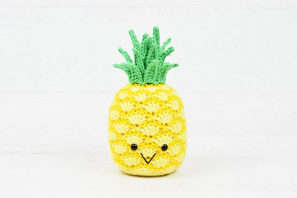 32 Pineapple Crochet Patterns For Home Decor - DIYsCraftsy