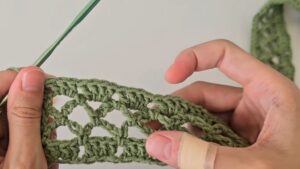 Stylish Free Crochet Alize Cotton Yarn Top Pattern - DIYsCraftsy